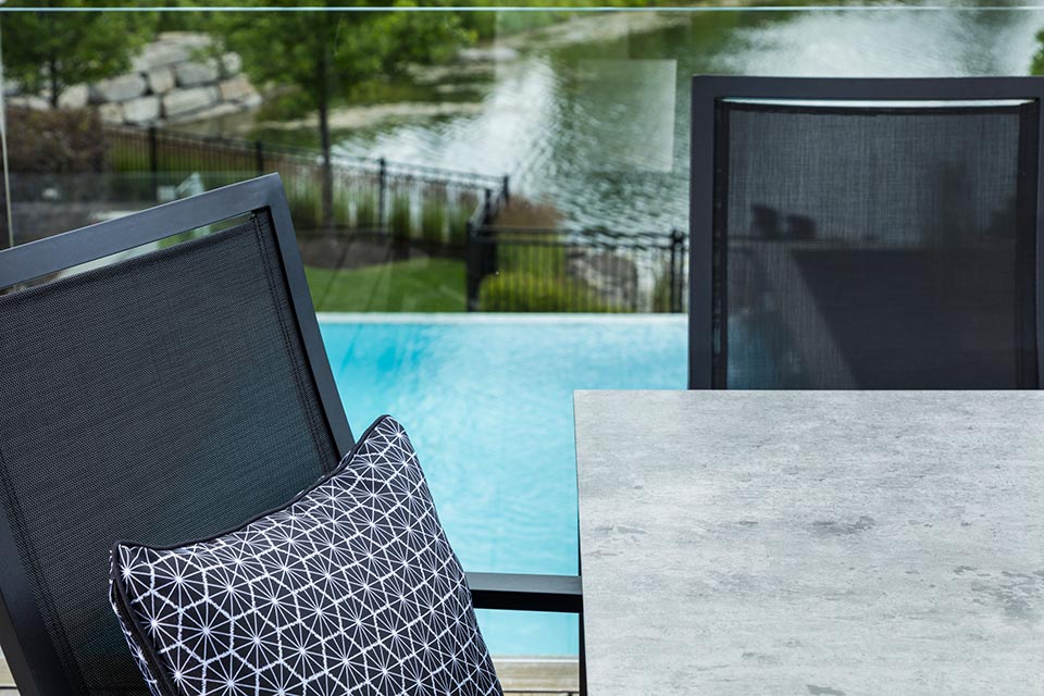 Provence Dining Collection